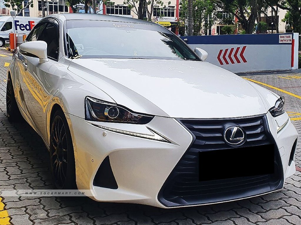 2017 Lexus IS Turbo IS200t Photos & Pictures Singapore - Sgcarmart