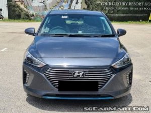 Used 2017 Hyundai Ioniq Hybrid 1.6A DCT Sunroof for Sale | Carsdotcom ...