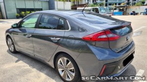 Used 2017 Hyundai Ioniq Hybrid 1.6A DCT Sunroof for Sale | Carsdotcom ...