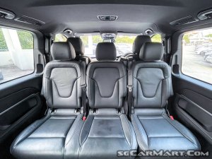 2021 Mercedes-Benz V-Class V300d AMG Line 4MATIC Photos & Pictures ...