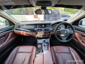 Used 2015 BMW 5 Series 520i for Sale | Carro - Sgcarmart