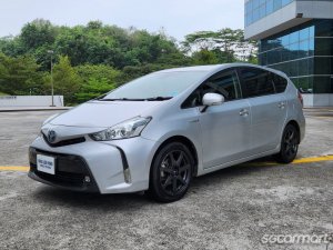 Used 2018 Toyota Prius Alpha Hybrid 1.8A S for Sale | Seng Lee Hong ...