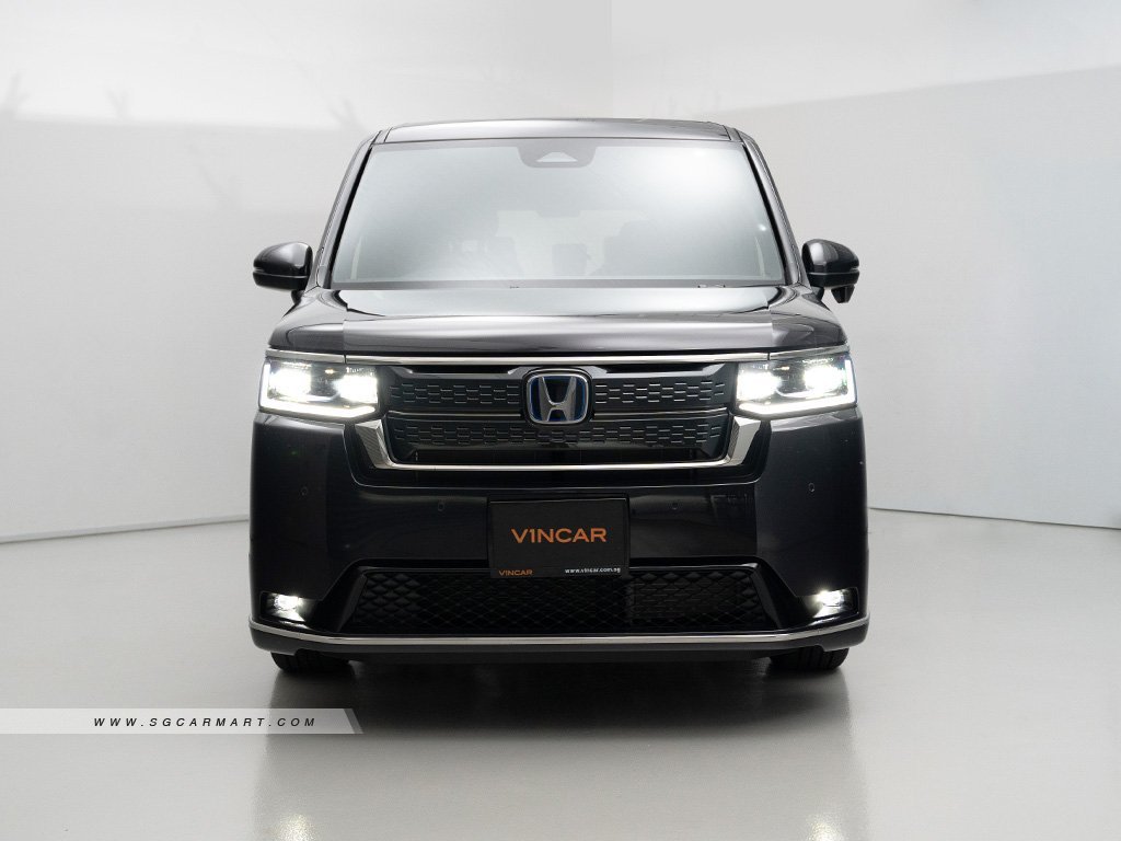 2023 Honda Stepwagon Spada Hybrid Photos & Pictures Singapore - Sgcarmart