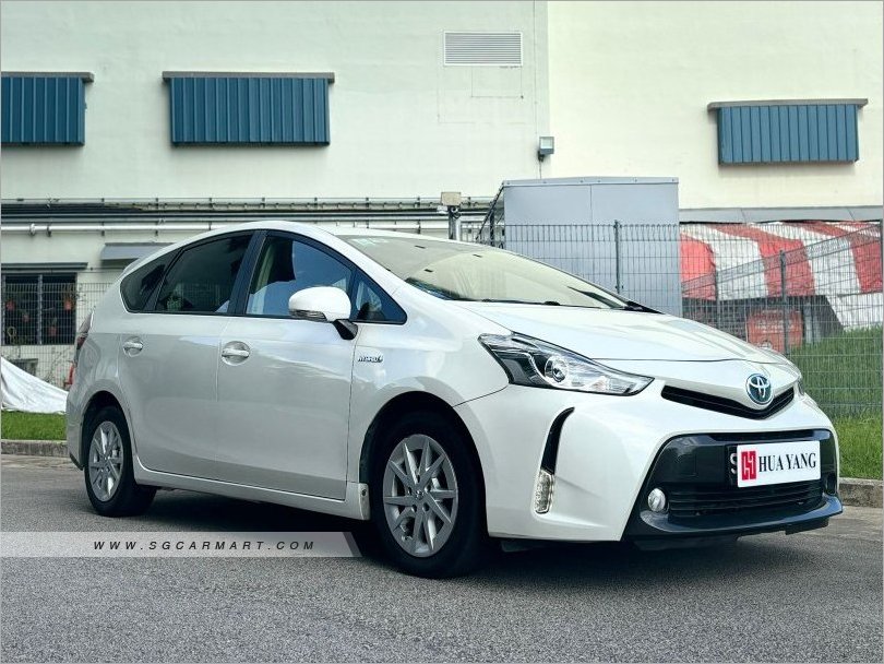 2018 Toyota Prius Plus Hybrid 1.8A Photos & Pictures Singapore - Sgcarmart