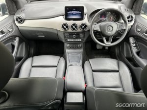 Used 2018 Mercedes-Benz B-Class B180 Style for Sale | Autostrade Pte ...