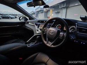 Used 2018 Toyota Camry Hybrid 2.5A Ascent for Sale | Pink Auto Pte Ltd ...