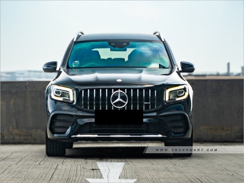 2020 Mercedes-Benz GLB-Class GLB220d AMG Line 4MATIC Premium Photos ...