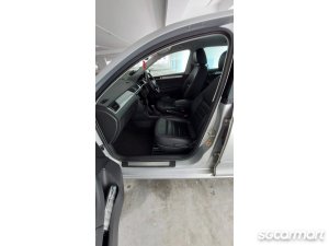 2019 Skoda Rapid Spaceback 1.4A TSI Ambition Photos & Pictures ...