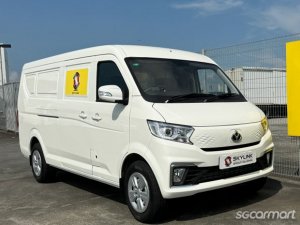 2024 KYC V7 Electric Photos & Pictures Singapore - Sgcarmart