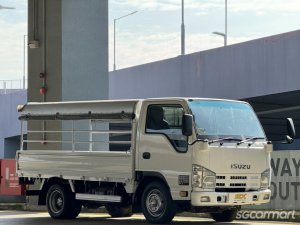 Used 2017 Isuzu NHR85A for Sale | SDK Motoring Pte Ltd - Sgcarmart