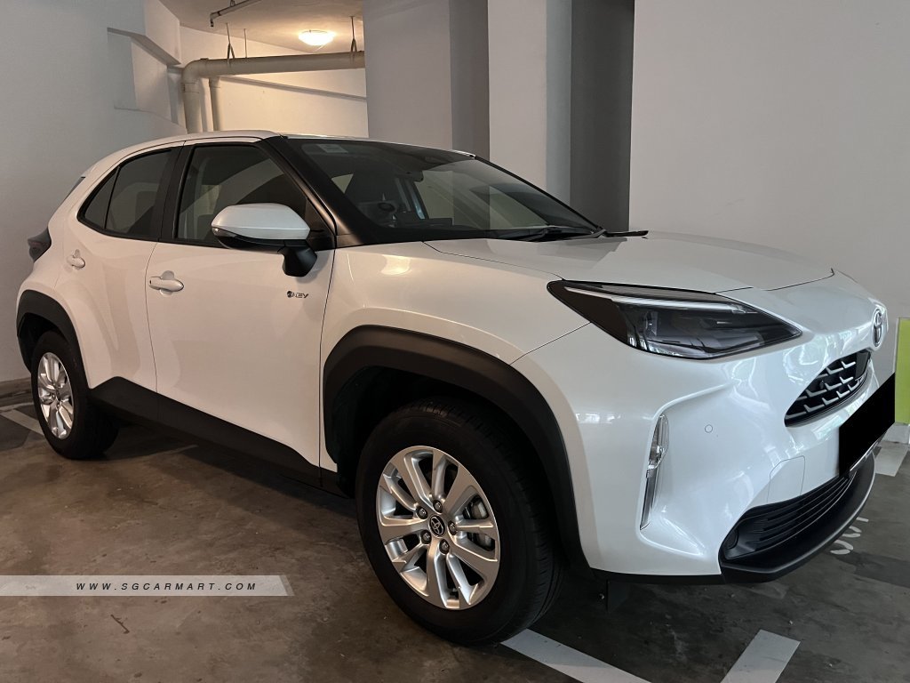 Toyota yaris cross sgcarmart store