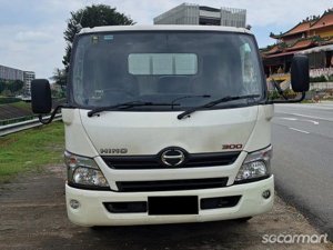 Used 2015 Hino XZU710R (COE till 01/2030) for Sale | Miss Keh / Mr Foo ...