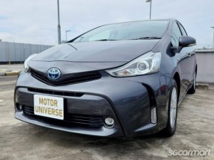 Used 2018 Toyota Prius Alpha Hybrid 1.8A S for Sale | Motor Universe ...