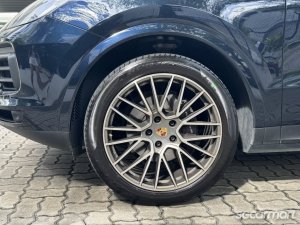 2023 Porsche Cayenne 3.0A Platinum Edition Photos & Pictures Singapore ...