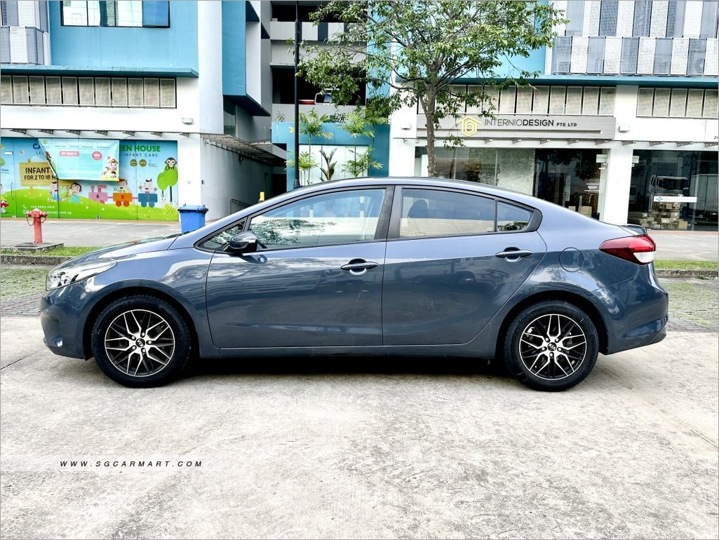 Photos for Kia Cerato K3 1.6A - Sgcarmart