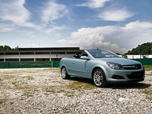 2008 Opel Astra Convertible Photos, Photo Gallery - sgCarMart