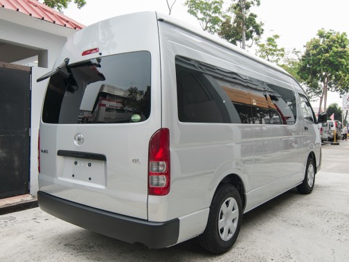 New Toyota Hiace High Roof Diesel Photos, Photo Gallery - Sgcarmart