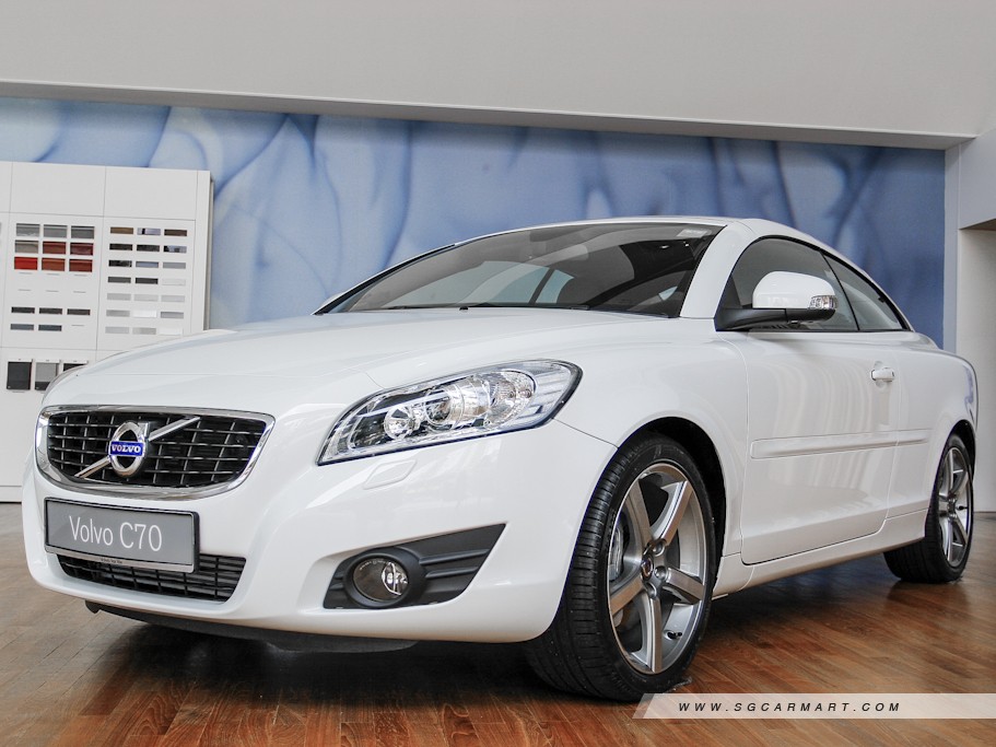 New Volvo C70 Photos, Photo Gallery - sgCarMart