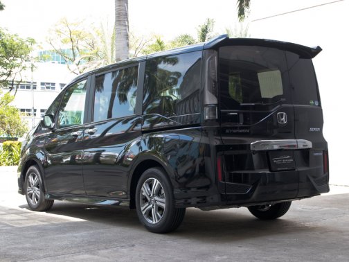 New Honda Stepwagon Hybrid Photos, Photo Gallery - sgCarMart