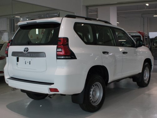 2019 Toyota Land Cruiser Utility Commercial Photos, Photo Gallery ...