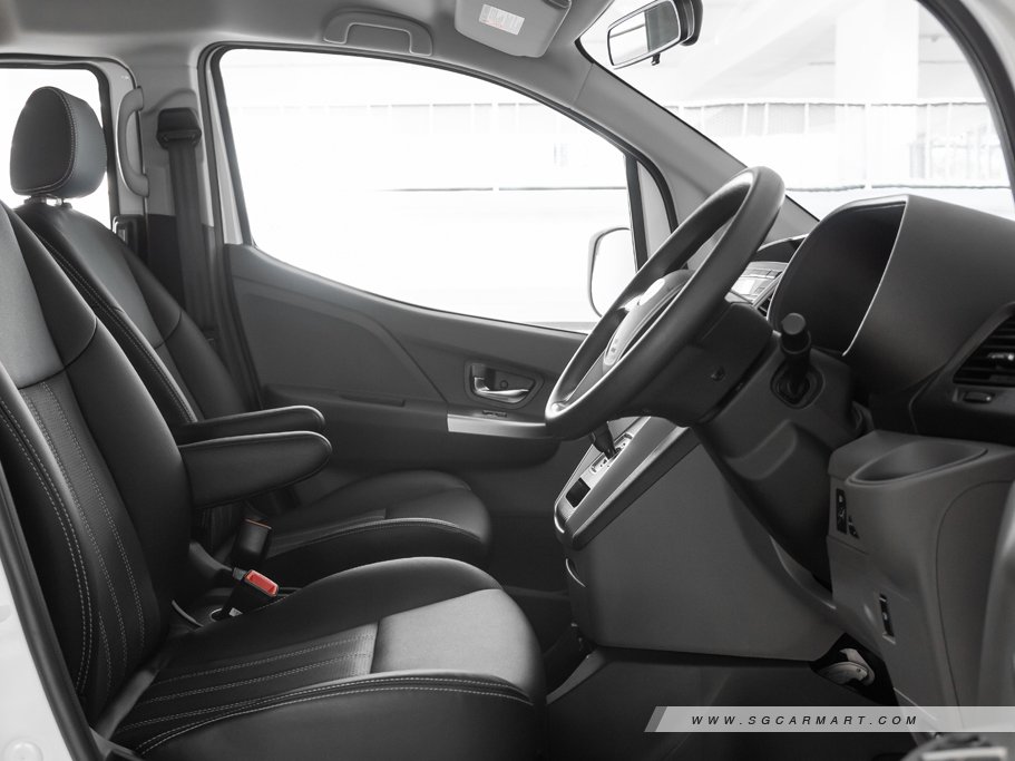 New BYD M3e Electric Photos, Photo Gallery - sgCarMart