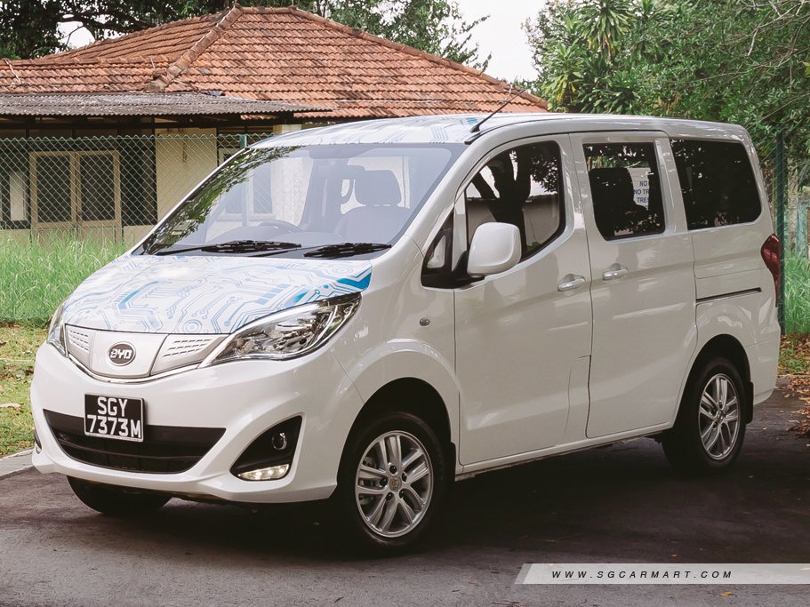 New BYD M3e Electric Photos, Photo Gallery - Sgcarmart