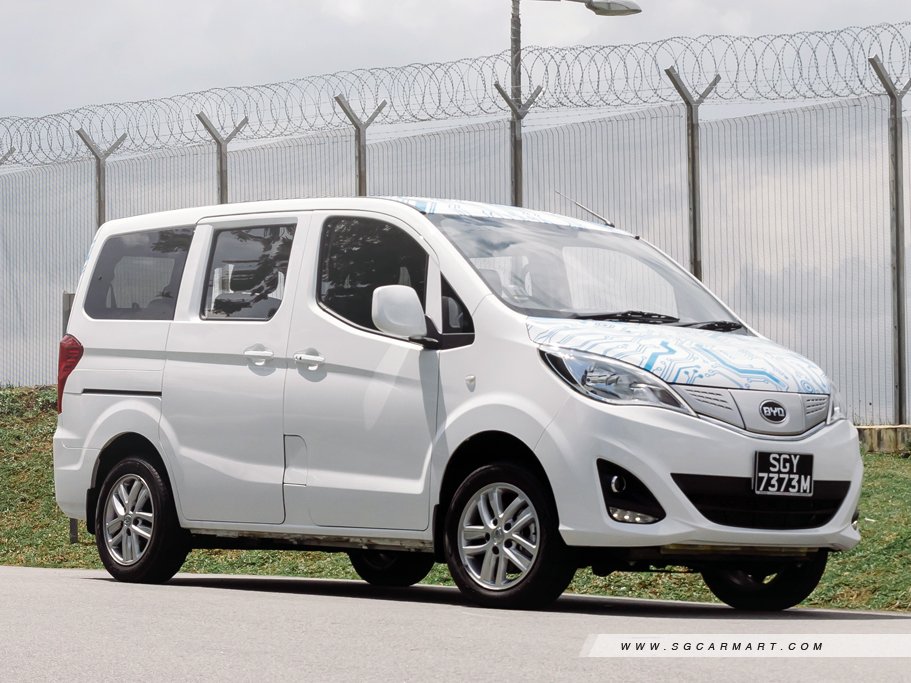 New BYD M3e Electric Photos, Photo Gallery - Sgcarmart