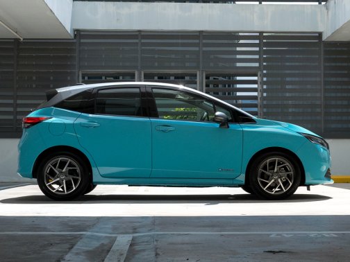 New Nissan Note e-POWER Hybrid Photos, Photo Gallery - Sgcarmart