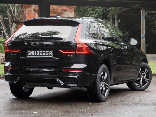 New Volvo XC60 Mild Hybrid Photos, Photo Gallery - Sgcarmart