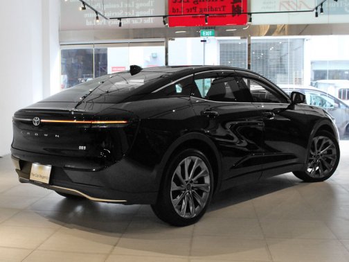 New Toyota Crown Crossover Hybrid Photos, Photo Gallery - Sgcarmart