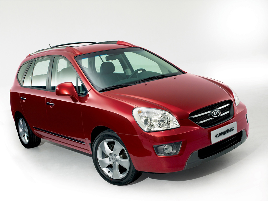 New KIA Carens unveiled at London's excel - Sgcarmart