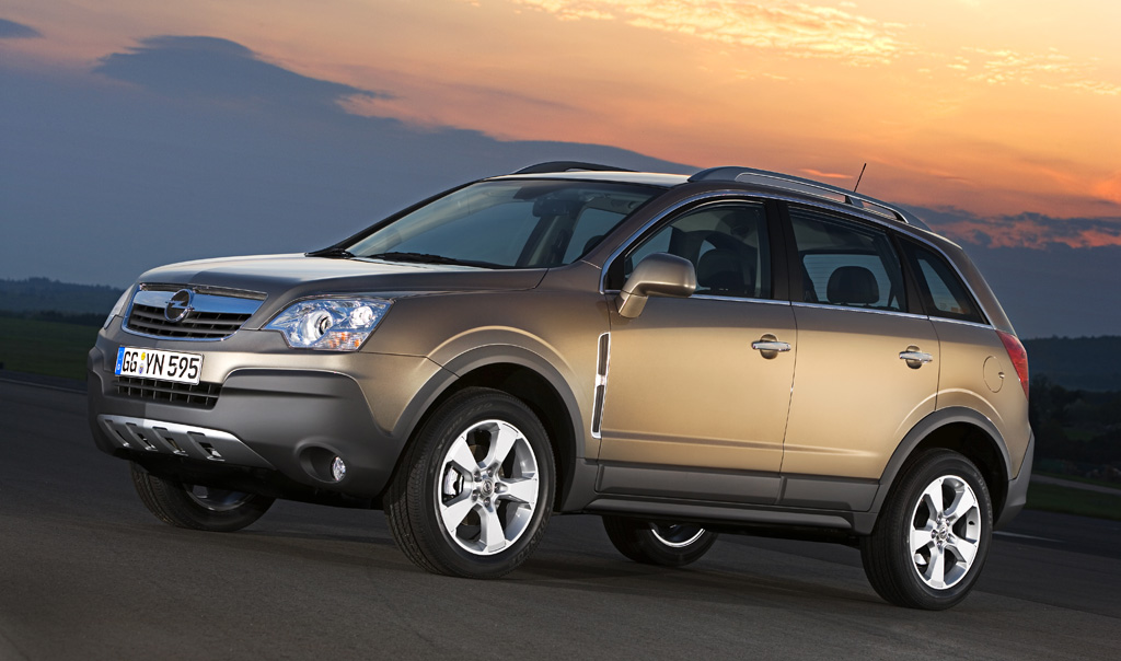 Opel Antara: Elegant 4WD crossover for everyday and leisure use - Sgcarmart