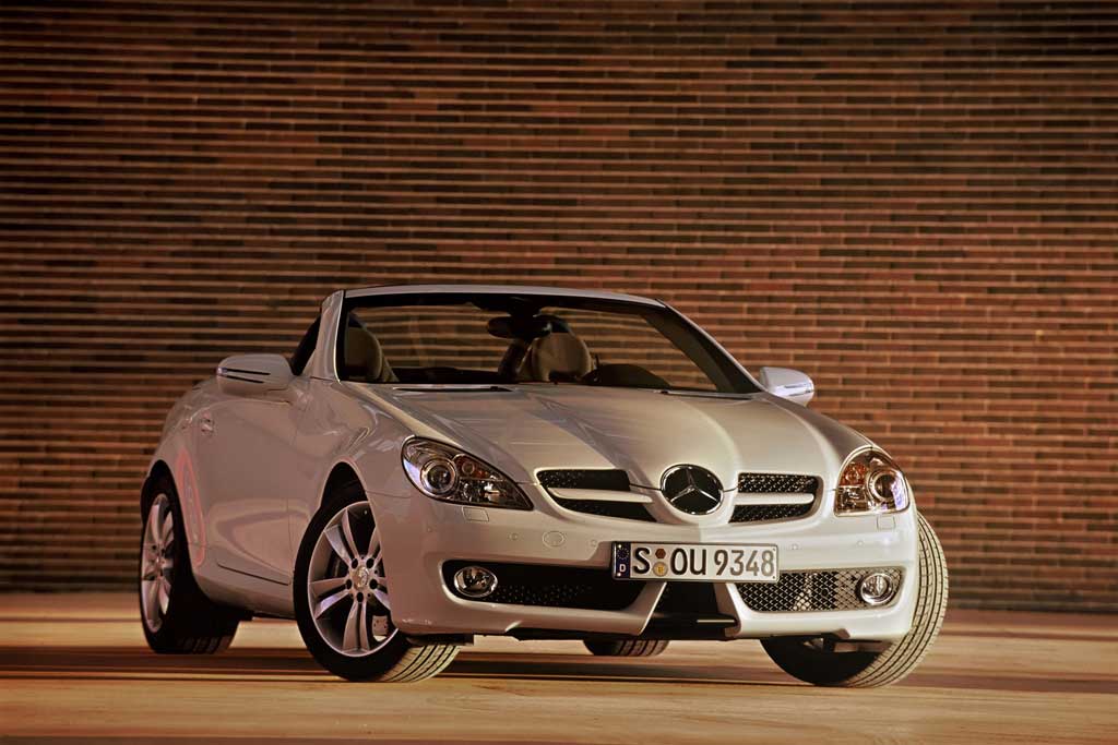 New Generation Mercedes-Benz SLK Unveiled - Sgcarmart