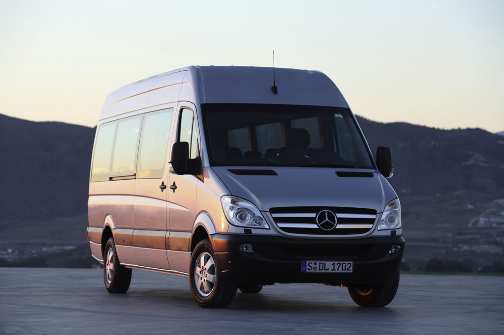 Mercedes-Benz launches the Sprinter Coach and MiniBus series - Sgcarmart