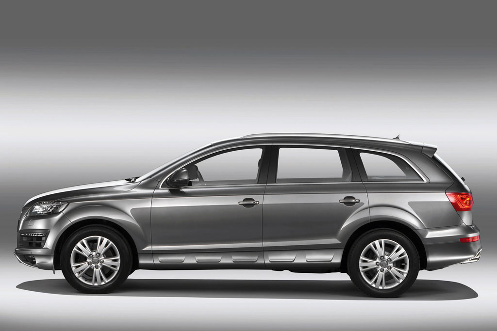 Audi Q7 gets facelifted - Sgcarmart