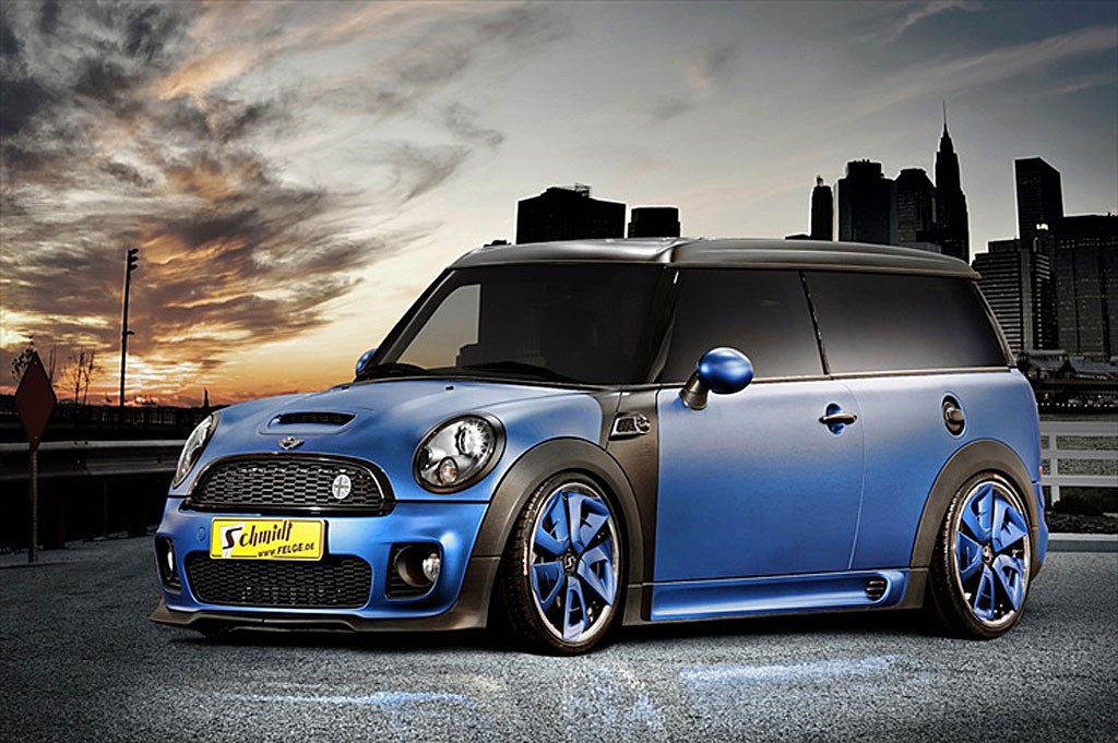 Oh the horror! MINI Clubman...Streetworker - Sgcarmart