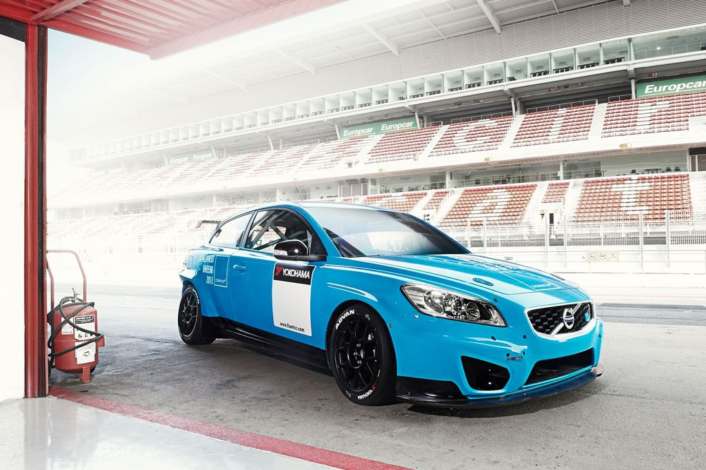 Volvo C30 DRIVe WTCC car to debut in Brazil - Sgcarmart