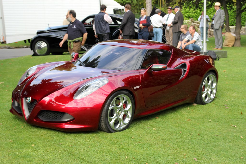 Alfa Romeo 4C concept wins award - Sgcarmart