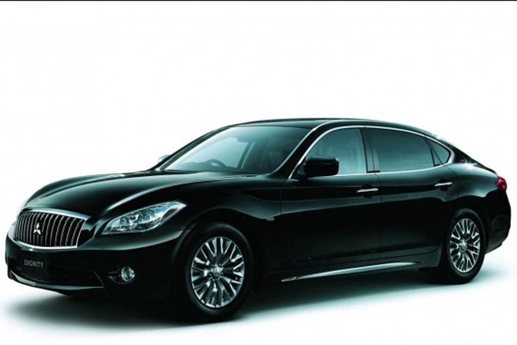 Mitsubishi unveils all-new Proudia & Dignity flagships - Sgcarmart