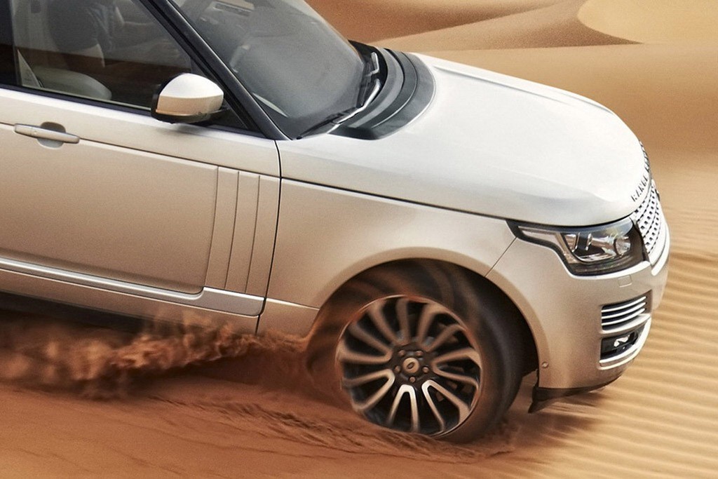 Land Rover introduces the next chapter of its Range Rover luxury SUV ...
