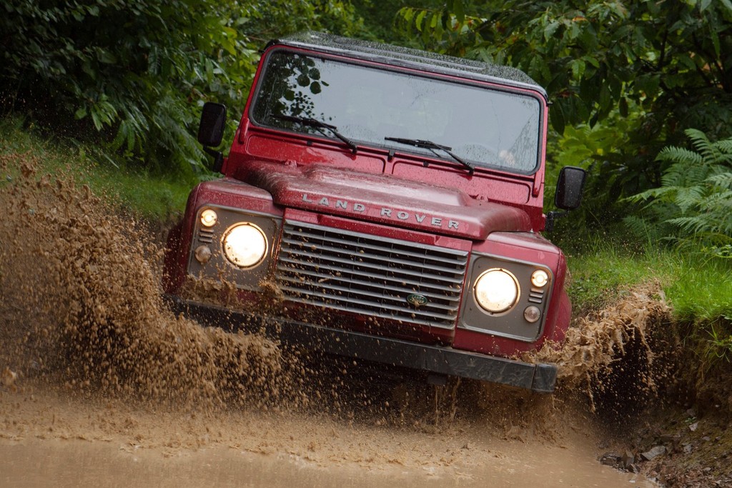 While largely the same, the 2013 Defender offers additional options