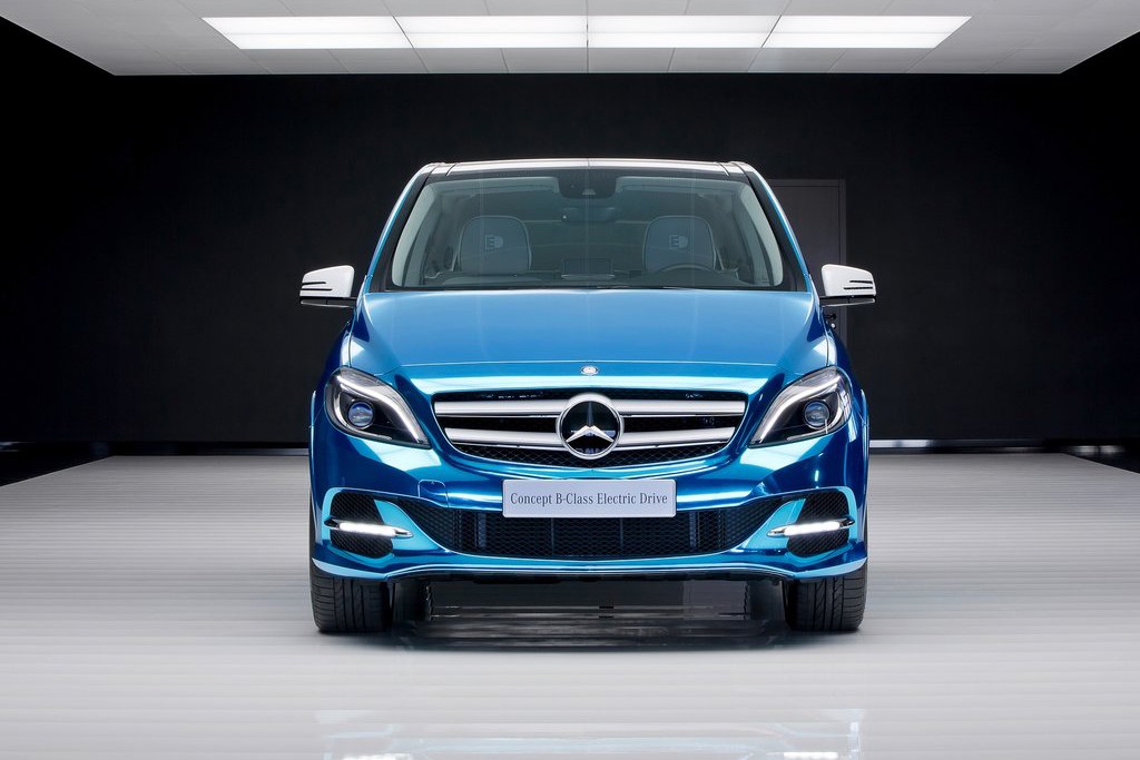 The B-Class EV makes an appearance at the Paris Motor Show - Sgcarmart