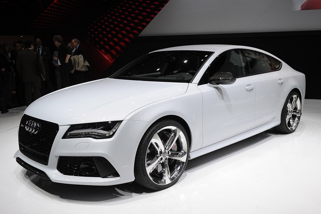 Audi reveals RS7 with autobahn friendly performance - Sgcarmart