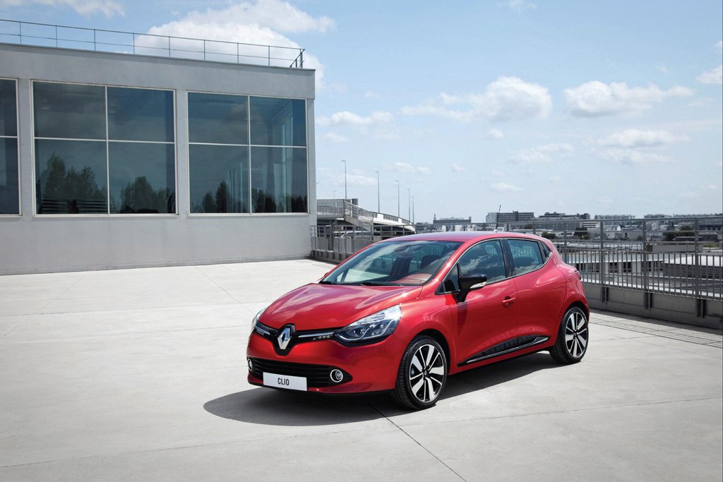 Renault provides Clio and Captur with added optional extras for more appeal