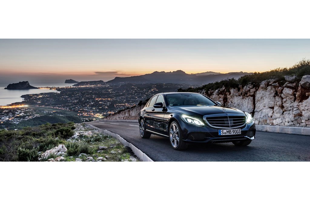 All new C-Class loses weight and gains upmarket treatment from Mercedes ...
