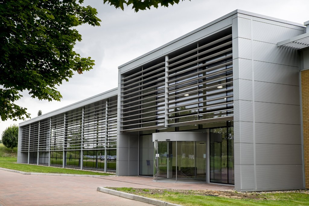 New Williams advanced engineering facility opened by U.K. Prime ...