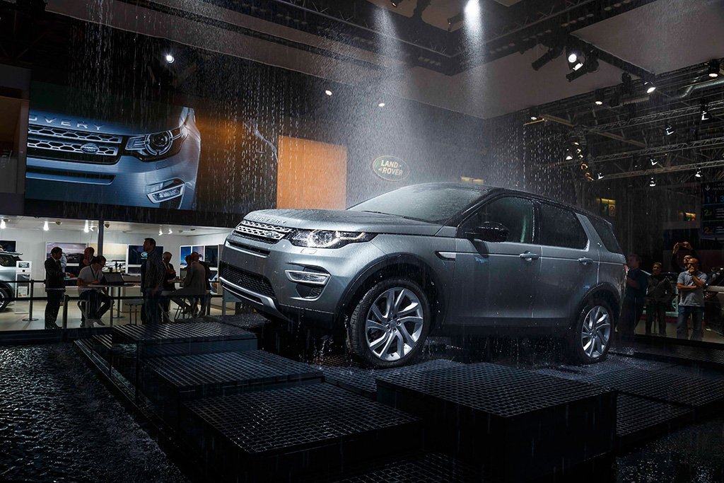 Two breakthrough models for Jaguar Land Rover at Paris Motor Show ...