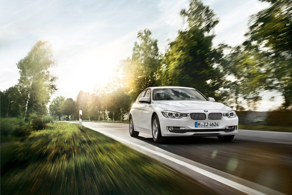Most efficient compact executive car is now available in Singapore ...