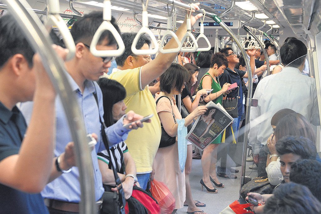 Train operator's comical announcements go viral - Sgcarmart