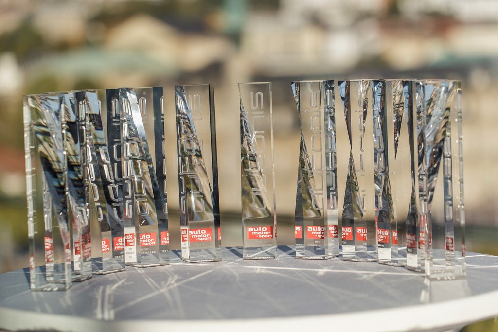 Jaguar Land Rover triumphs at Autonis awards with three best design ...